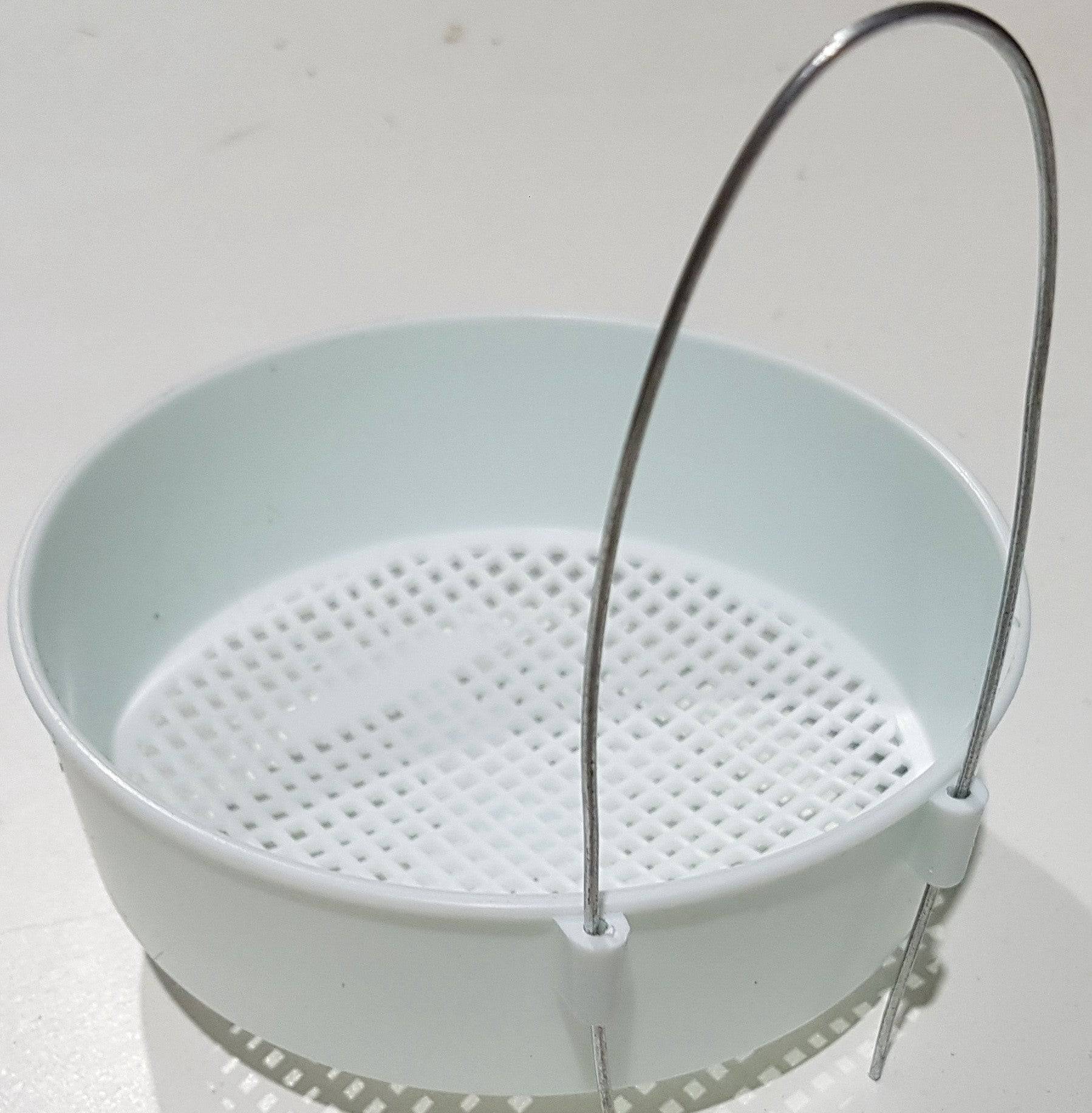 Extra Large Plastic Canary Nest (APS910) (NCT) - Enfield Produce